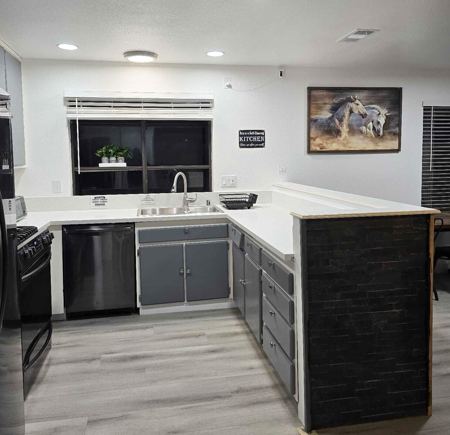 Sacramento Room & Board (Natomas Women's Home) - angelichousing.org